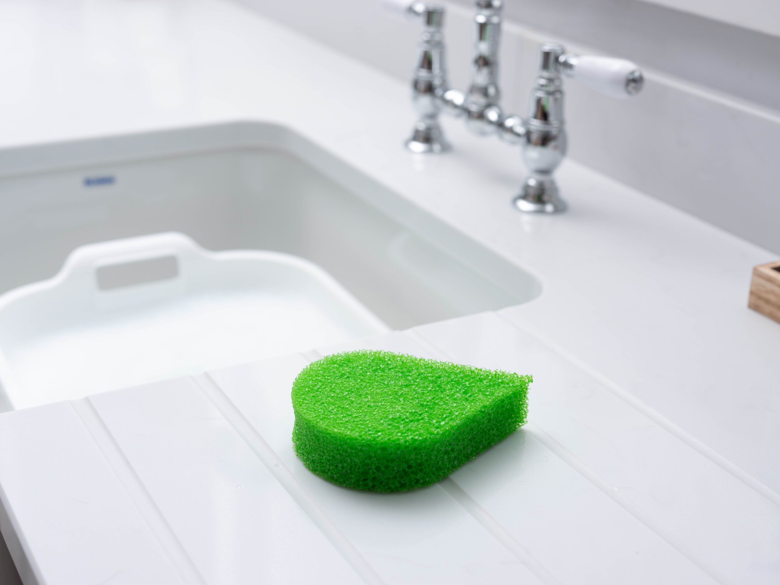 Addis Fairy Tear Drop Scrubber (518971)